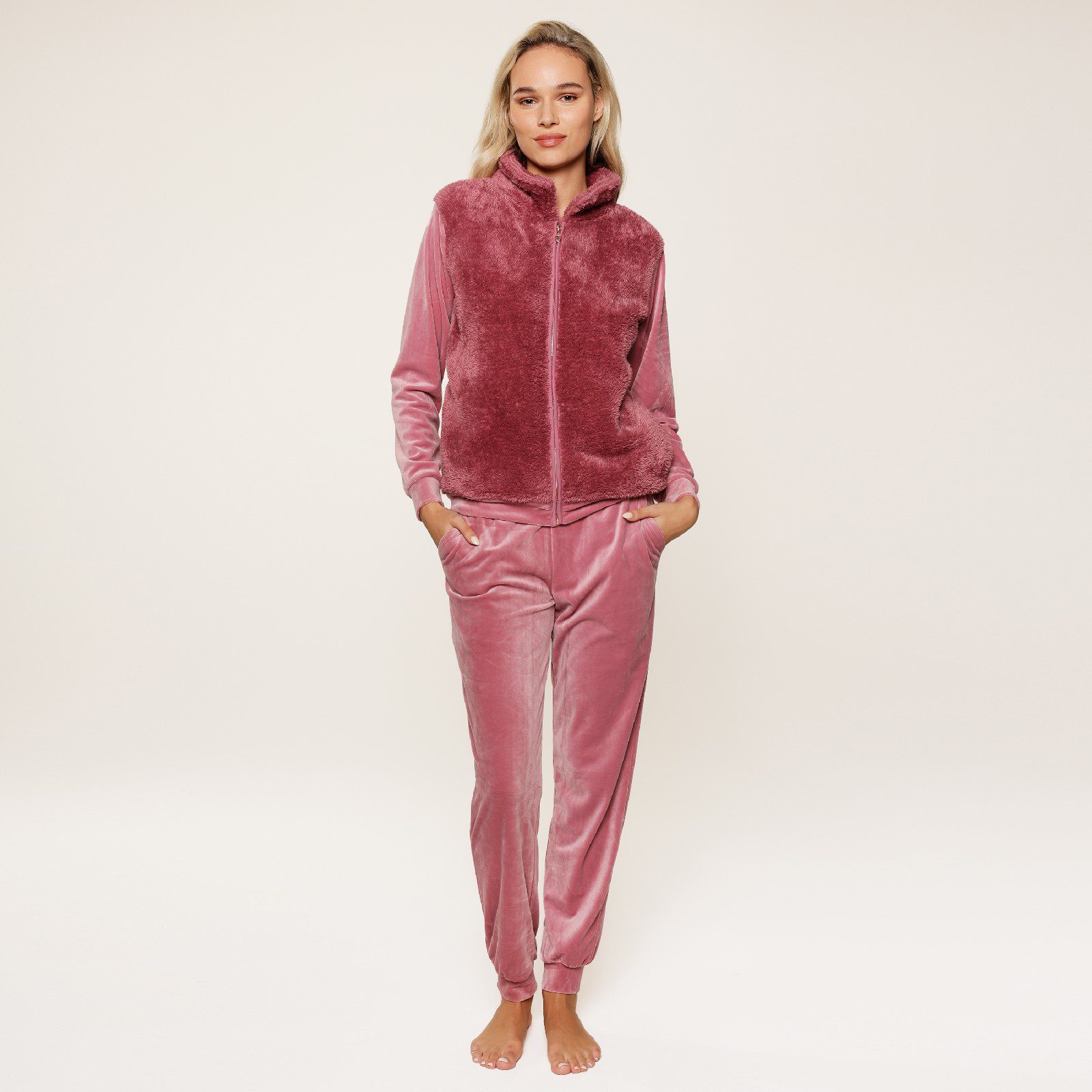 8116 Fluffy velvet homewear set - LingaDore